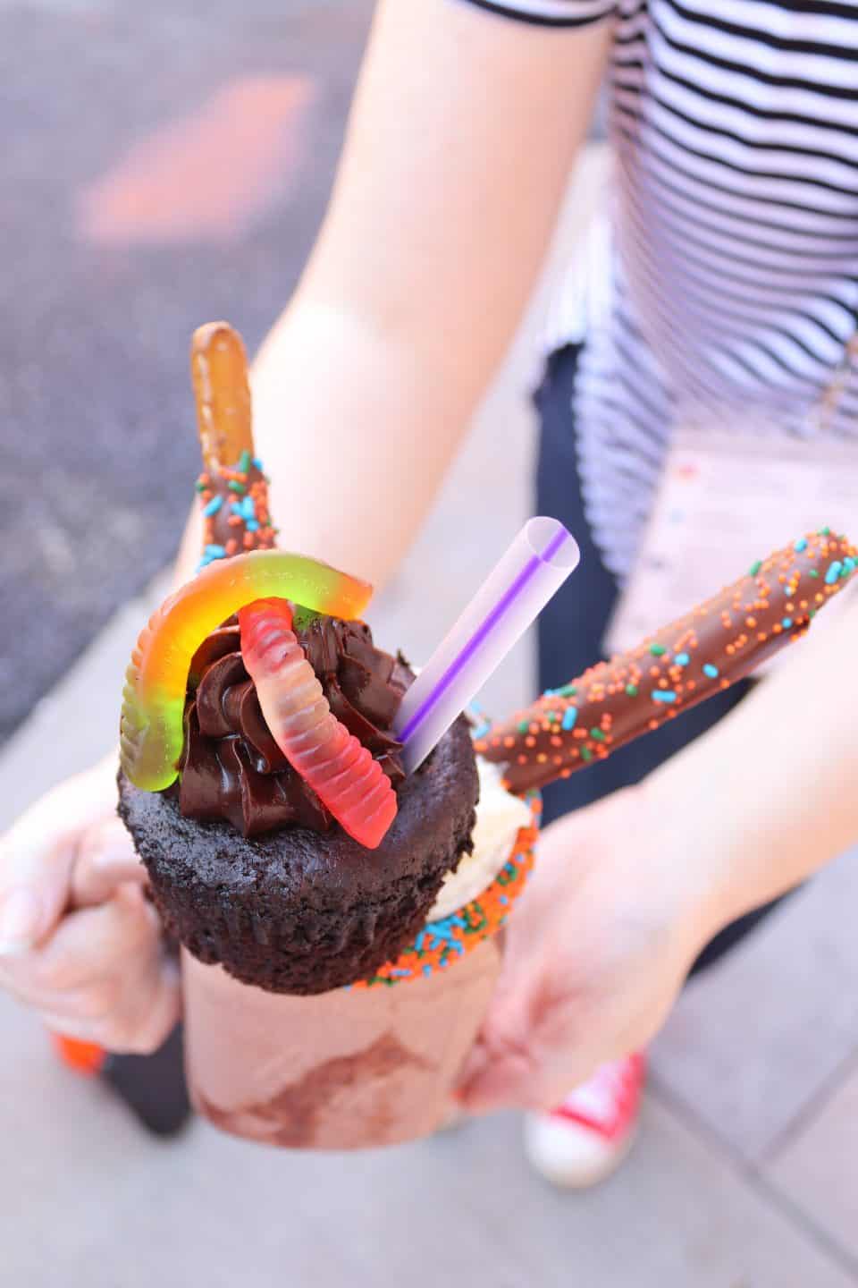 King Size Shakes At Hershey Park - Price, Flavors & Location