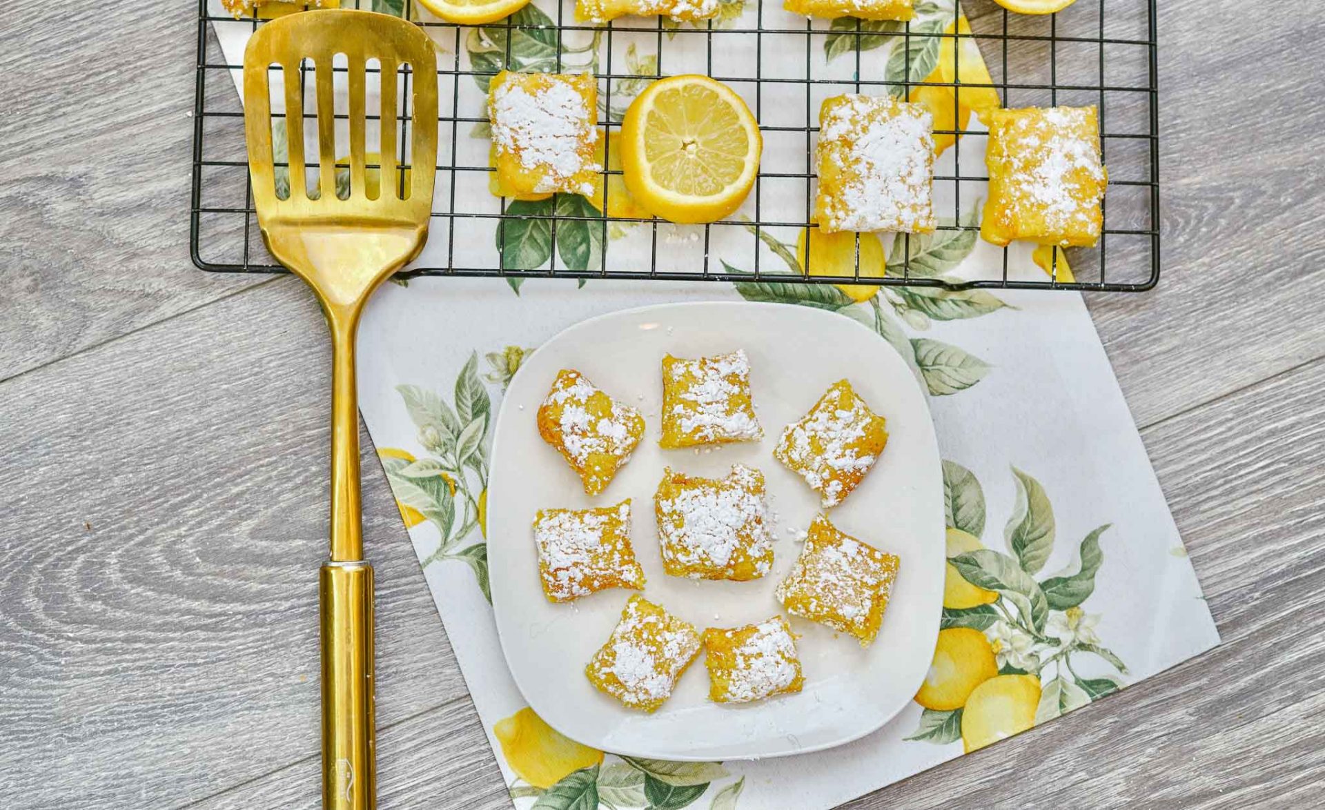 Three Ingredient Easy Lemon Bars Recipe