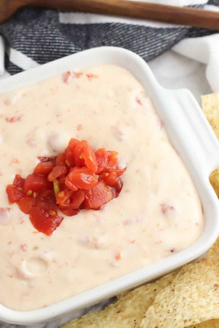 Easy Slow Cooker Queso Dip For Game Day Appetizers
