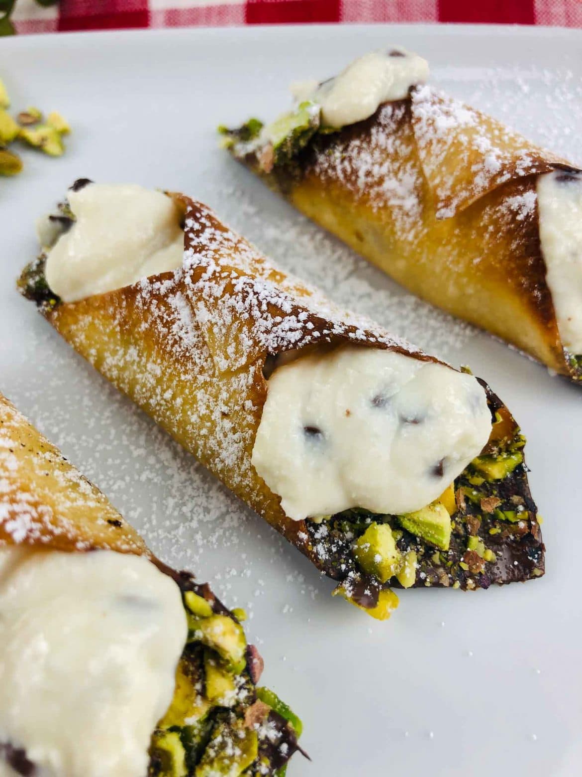 Easy Homemade Mini Cannolis Recipe