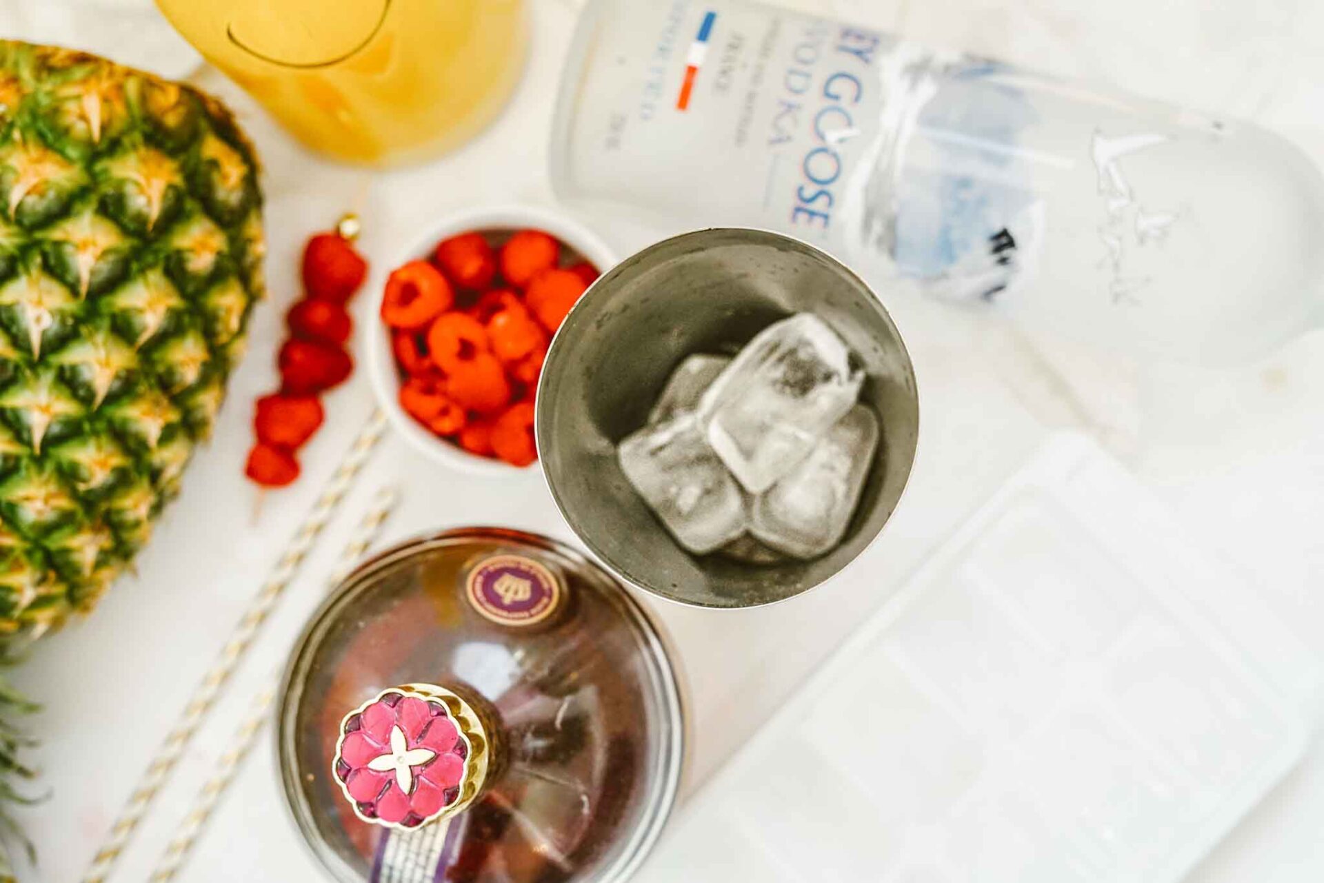 How To Make A Classic French Martini Cocktail