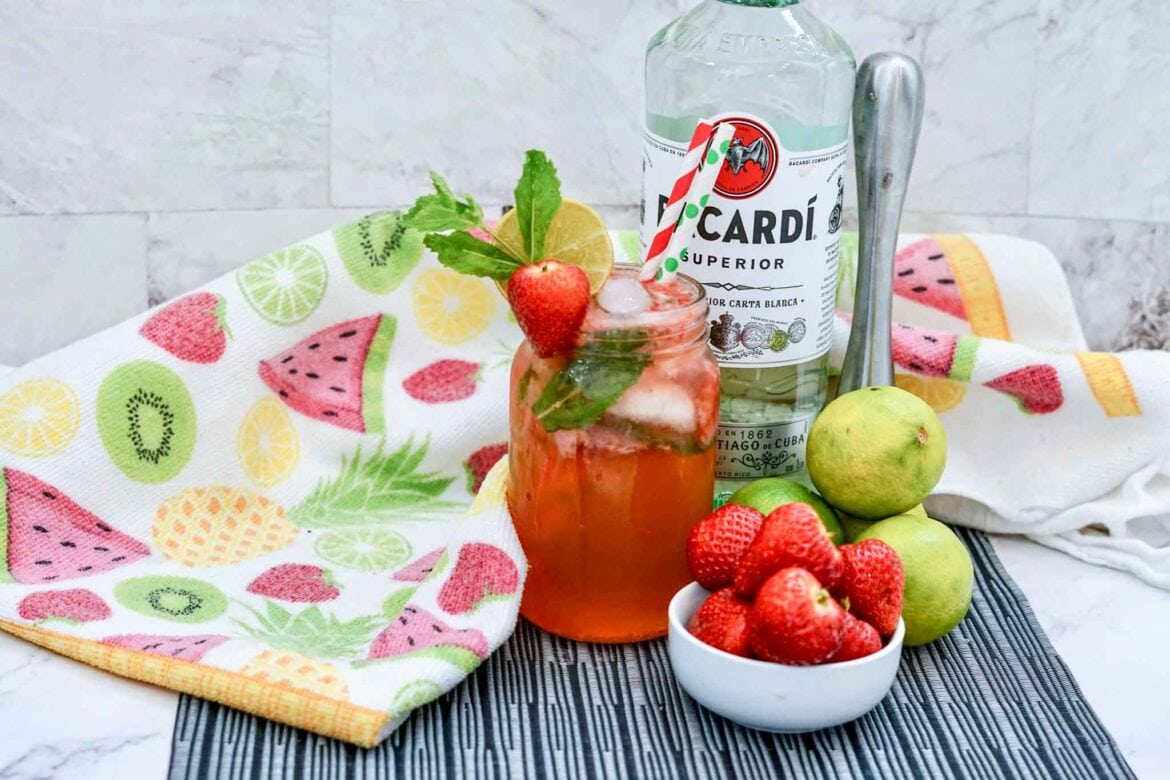 How To Make A Strawberry Mojito Cocktail
