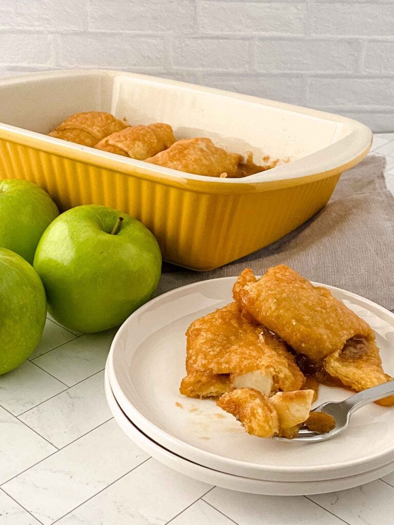 Easy Apple Crescent Rolls With Cream Cheese