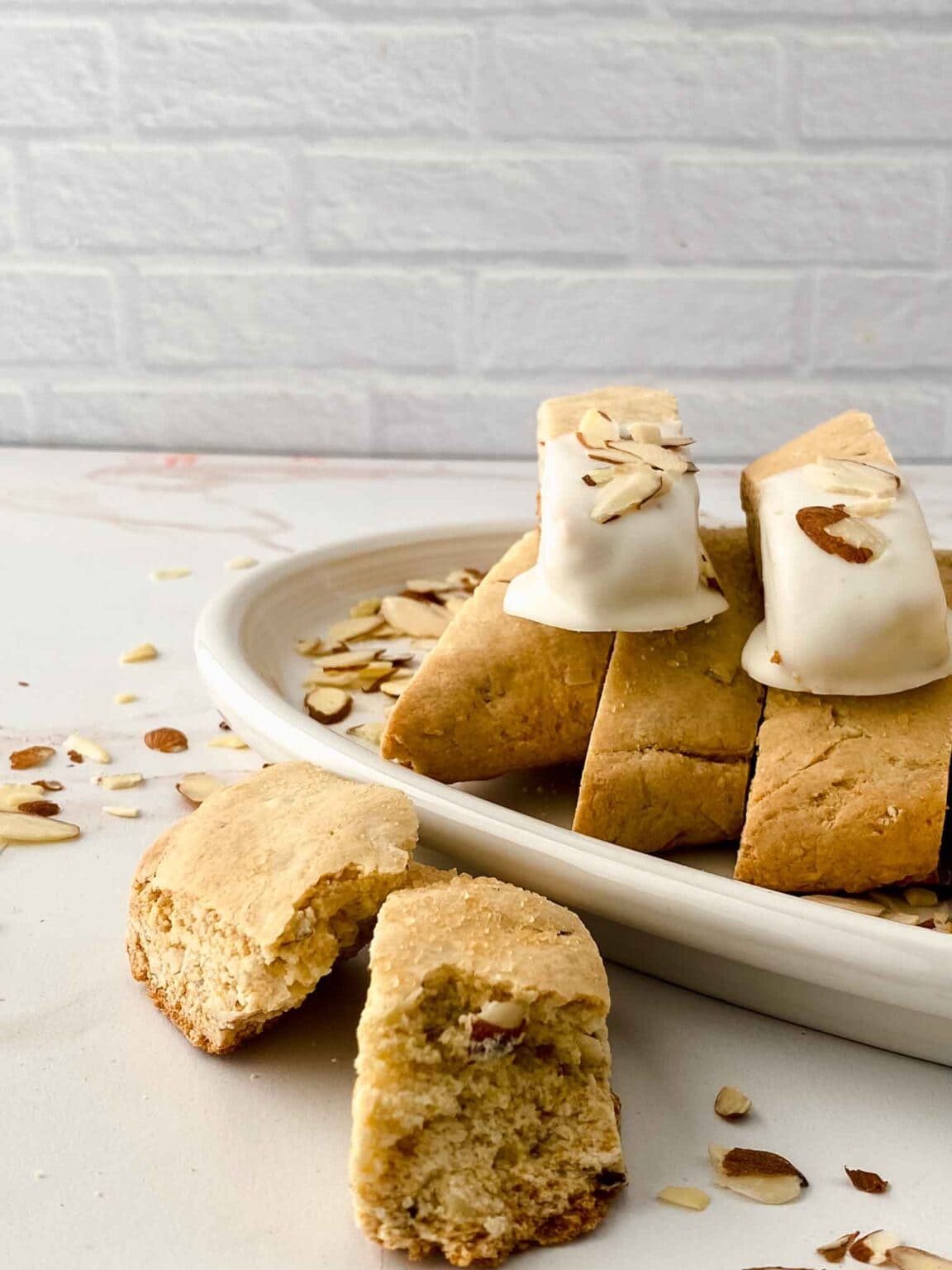 Easy Blonde Biscotti Cookies With Almonds