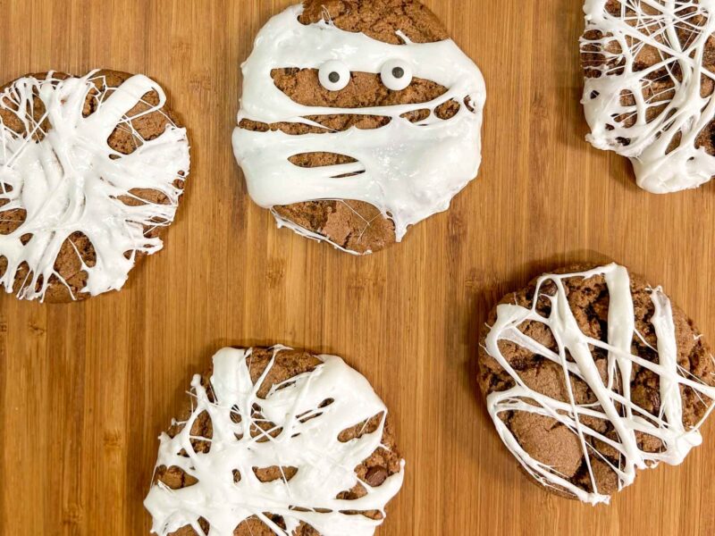 Easy Halloween Ghost Cookies
