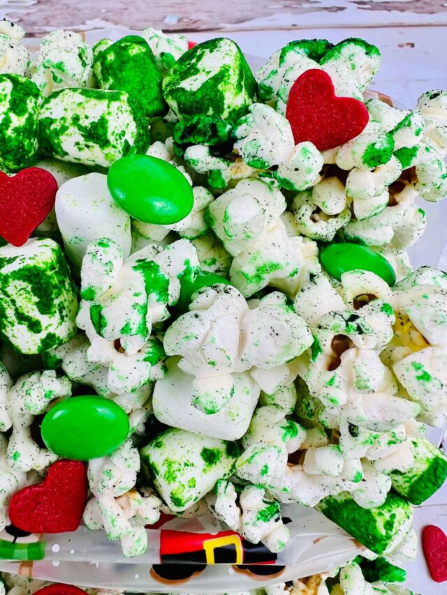Grinch Popcorn Recipe For The Holidays