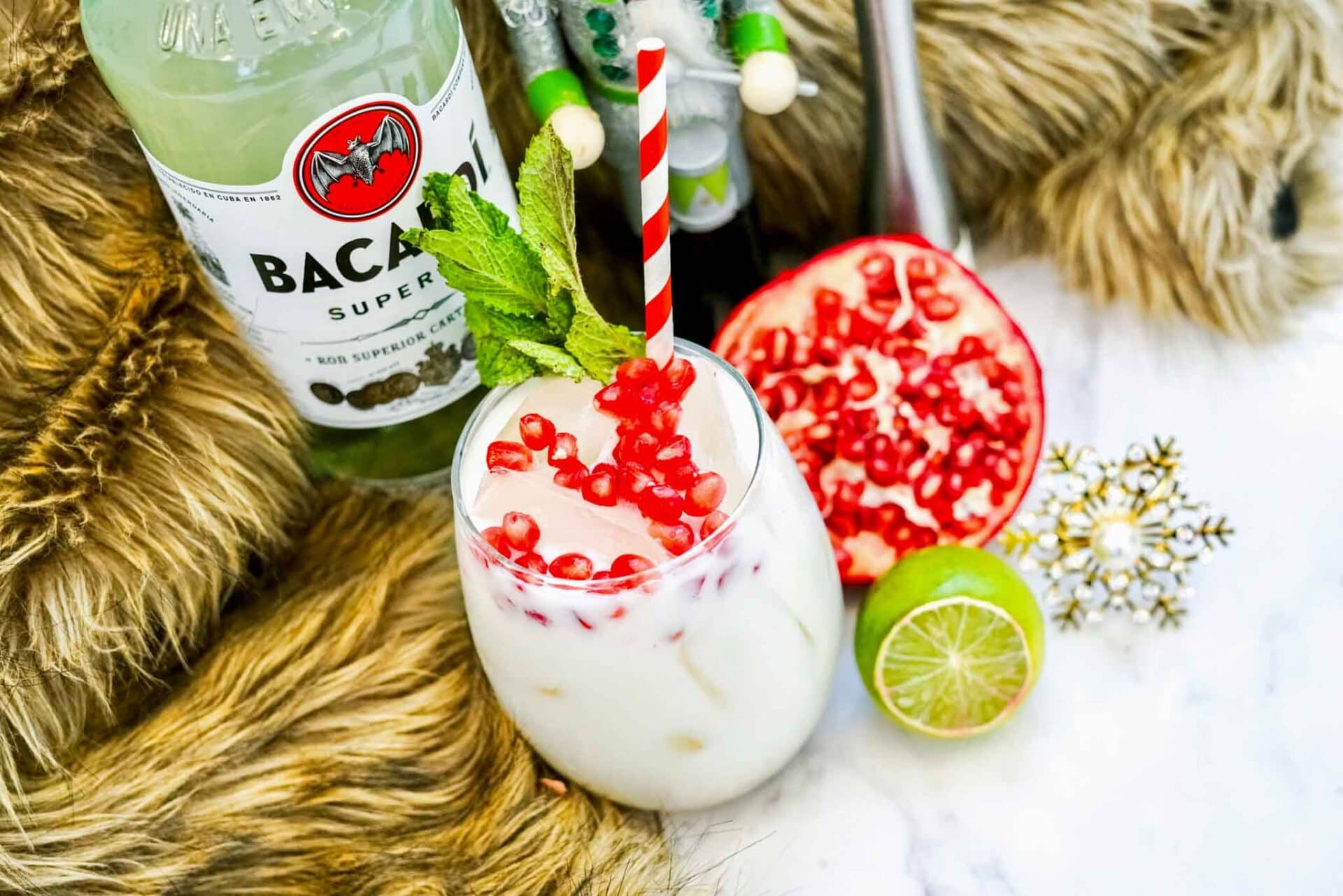 Delicious White Christmas Mojito Cocktail