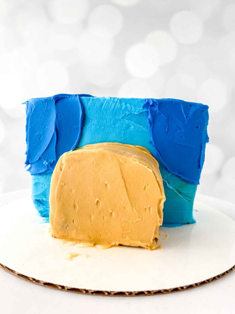 How To Make A Bluey Cake - Easy Tutorial