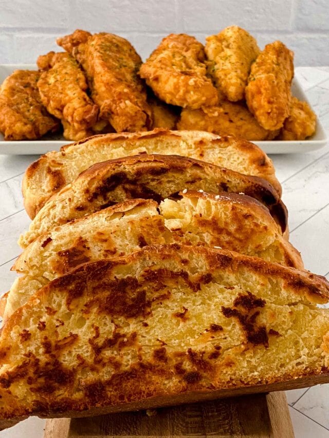 Copycat Raising Cane's Texas Toast — Soft, Buttery & Better at Home