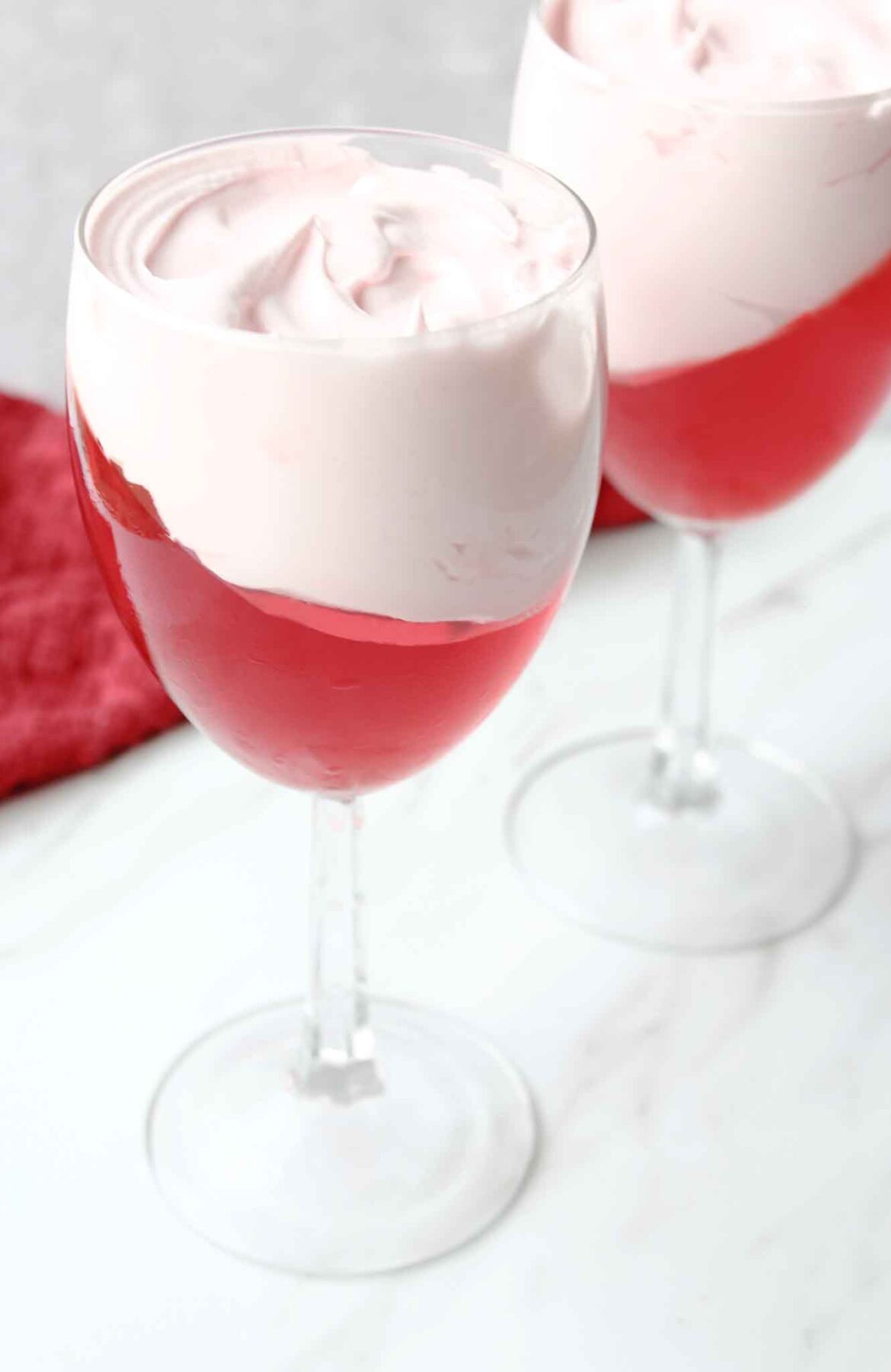 Easy Strawberry Jello Parfait