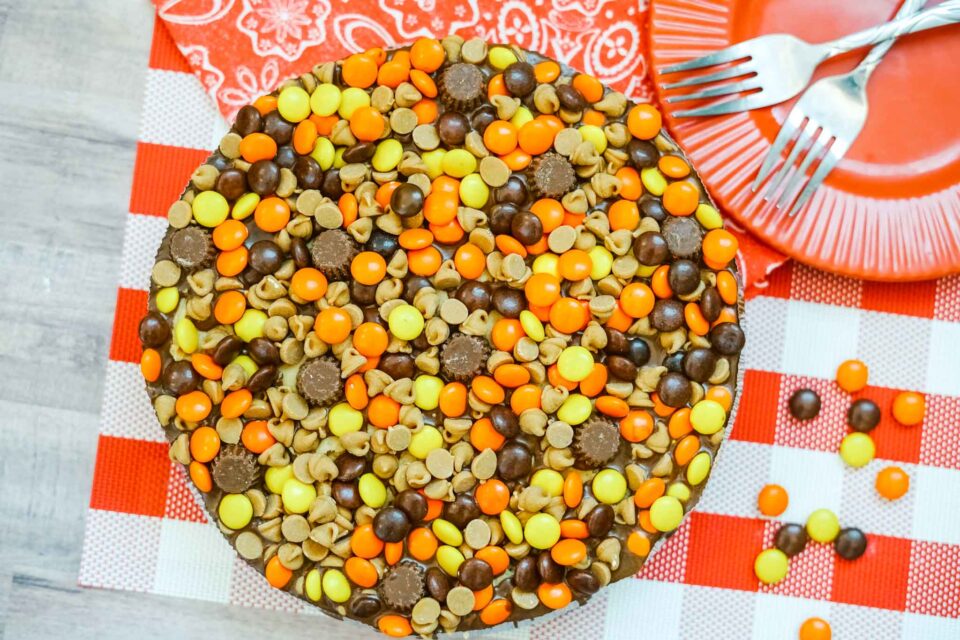 No Bake Reese's Pieces Pie