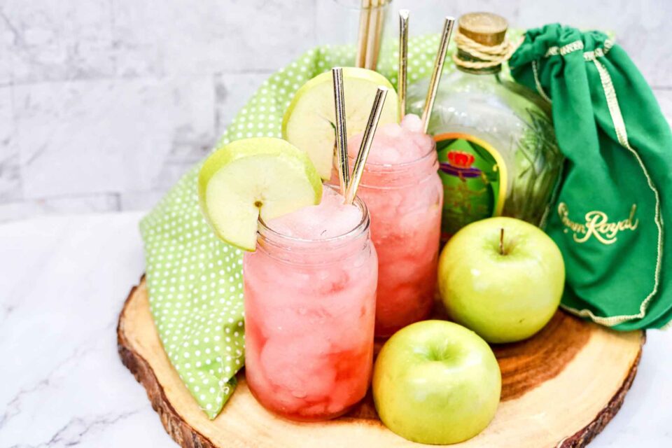 Delicious Crown Royal Apple Slush Cocktail Recipe