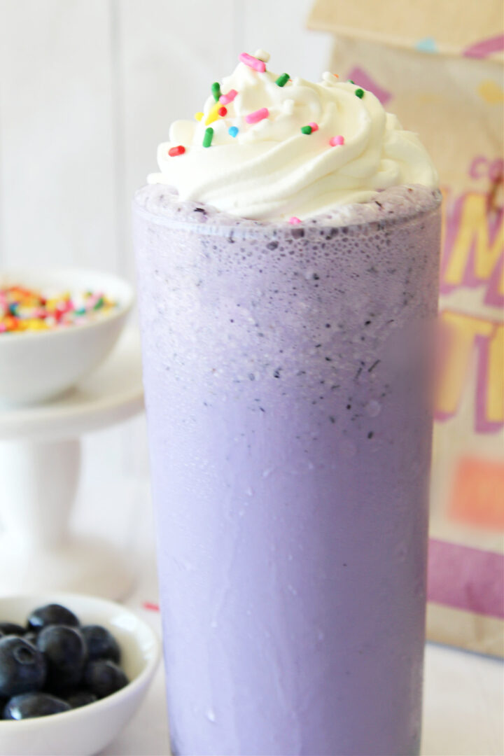 Copycat McDonald's Grimace Shake Recipe (5 Minutes, 3 Ingredients)