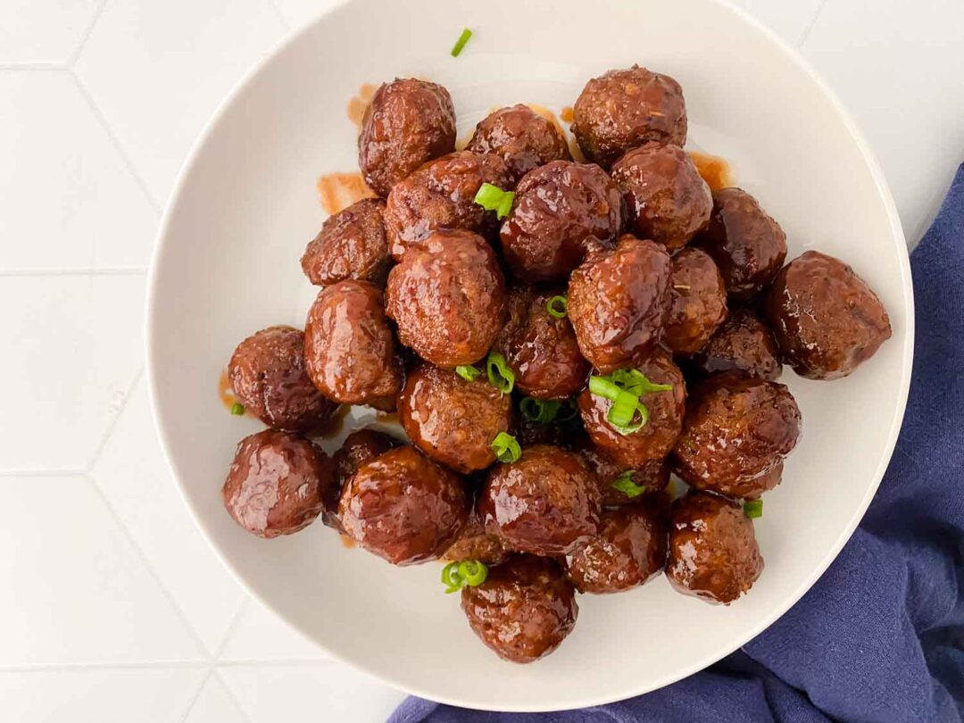 Grape Jelly Meatballs — Easy Baby Shower & Party Appetizer