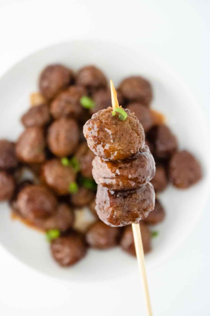 Grape Jelly Meatballs — Easy Baby Shower & Party Appetizer