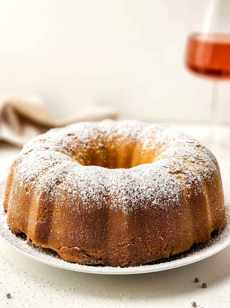 Easy Champagne Cake Recipe