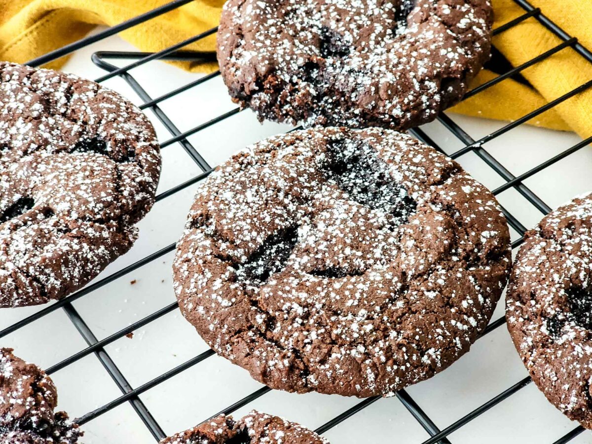 Easy Molten Lava Cookies - Brooklyn Active Mama