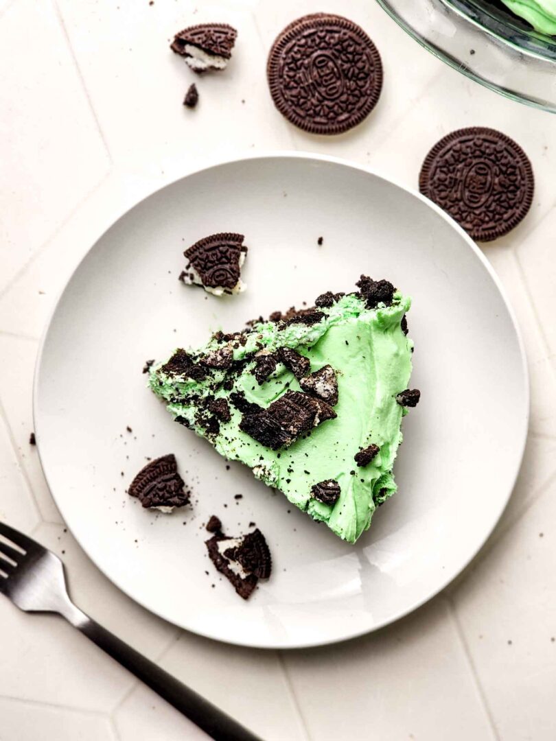 St. Patrick's Day No Bake Oreo Mint Pie - Brooklyn Active Mama